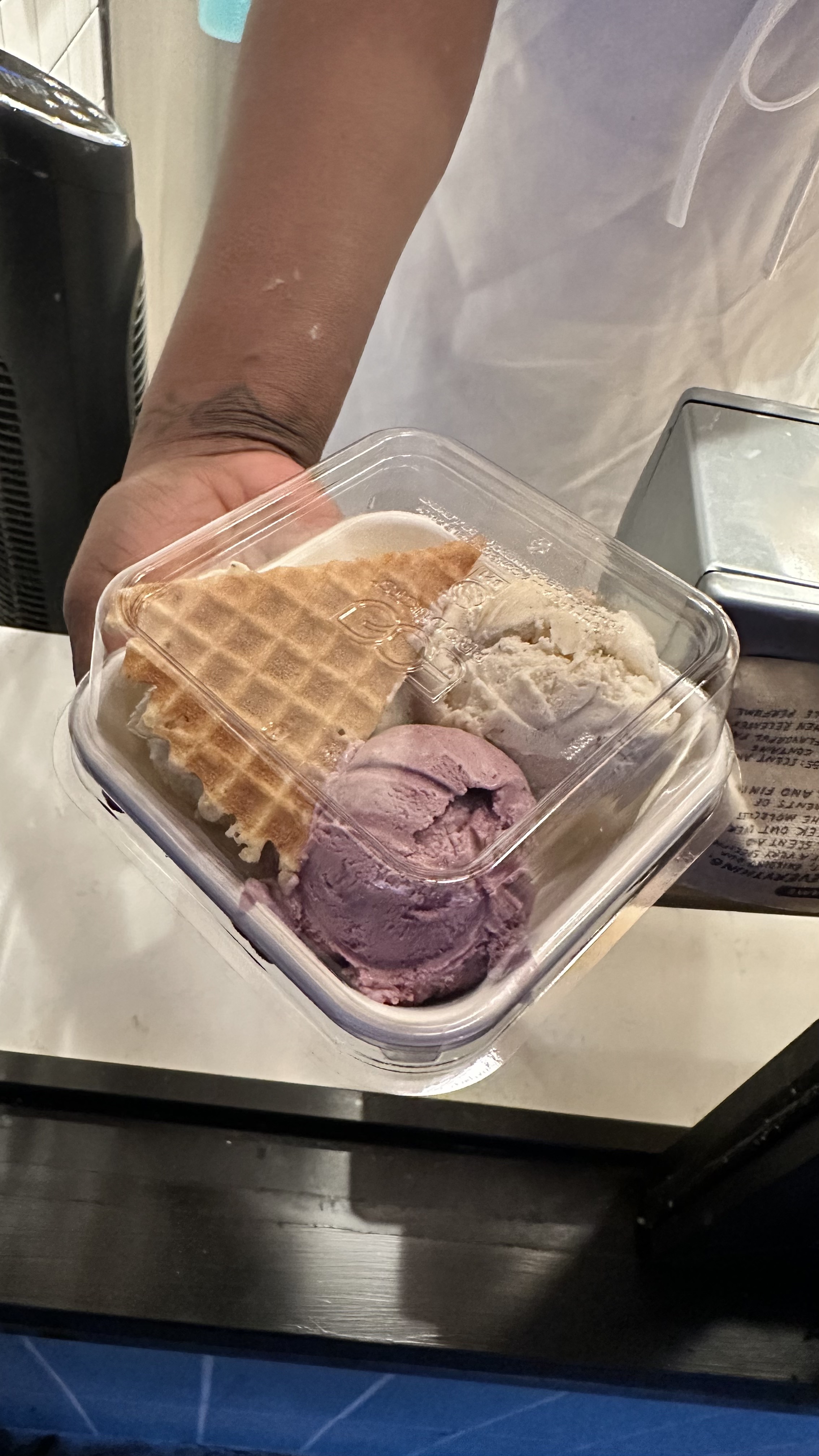 Must Try Ice Cream Shops In Atlanta - Peach Twists
