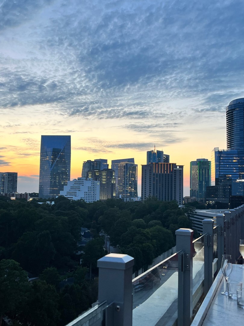 Must Visit Atlanta Rooftop Bars - Peach Twists
